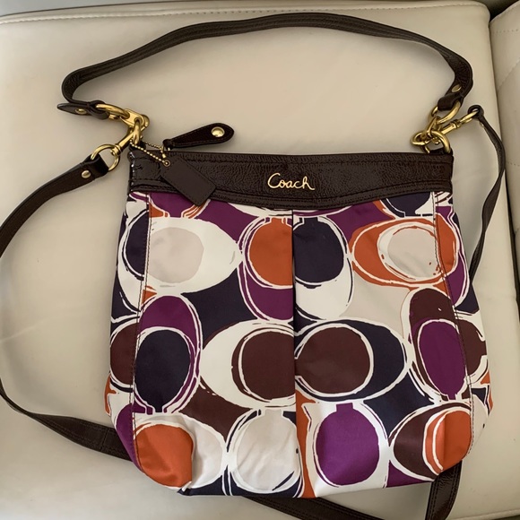 Coach | Bags | Euc Coach 2 Ways Shoulder And Crossbody Bag | Poshmark